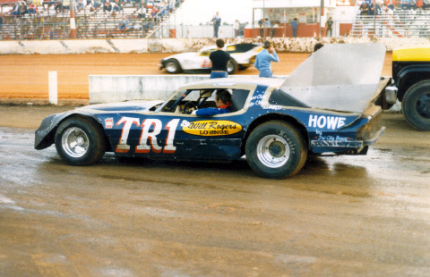 Dirtfans.com - Roger Dolan