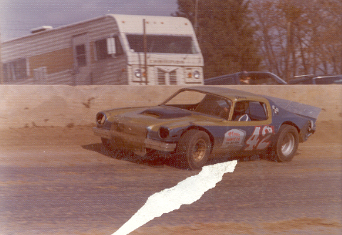 Dirtfans.com - 1977 World 100