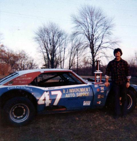 Dirtfans.com - George Faulkner